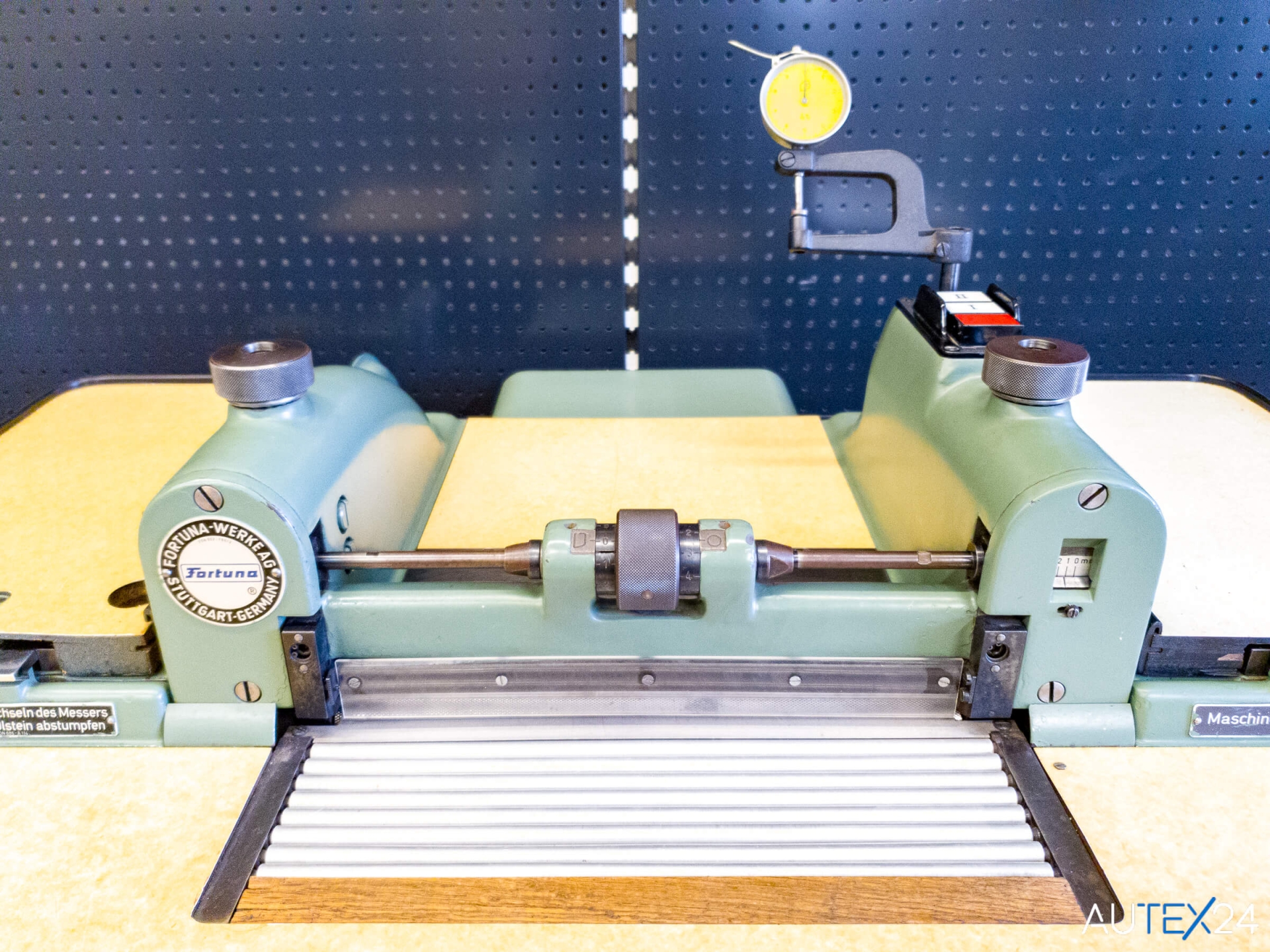 Fortuna UA 305 Leather splitting machine | 10112